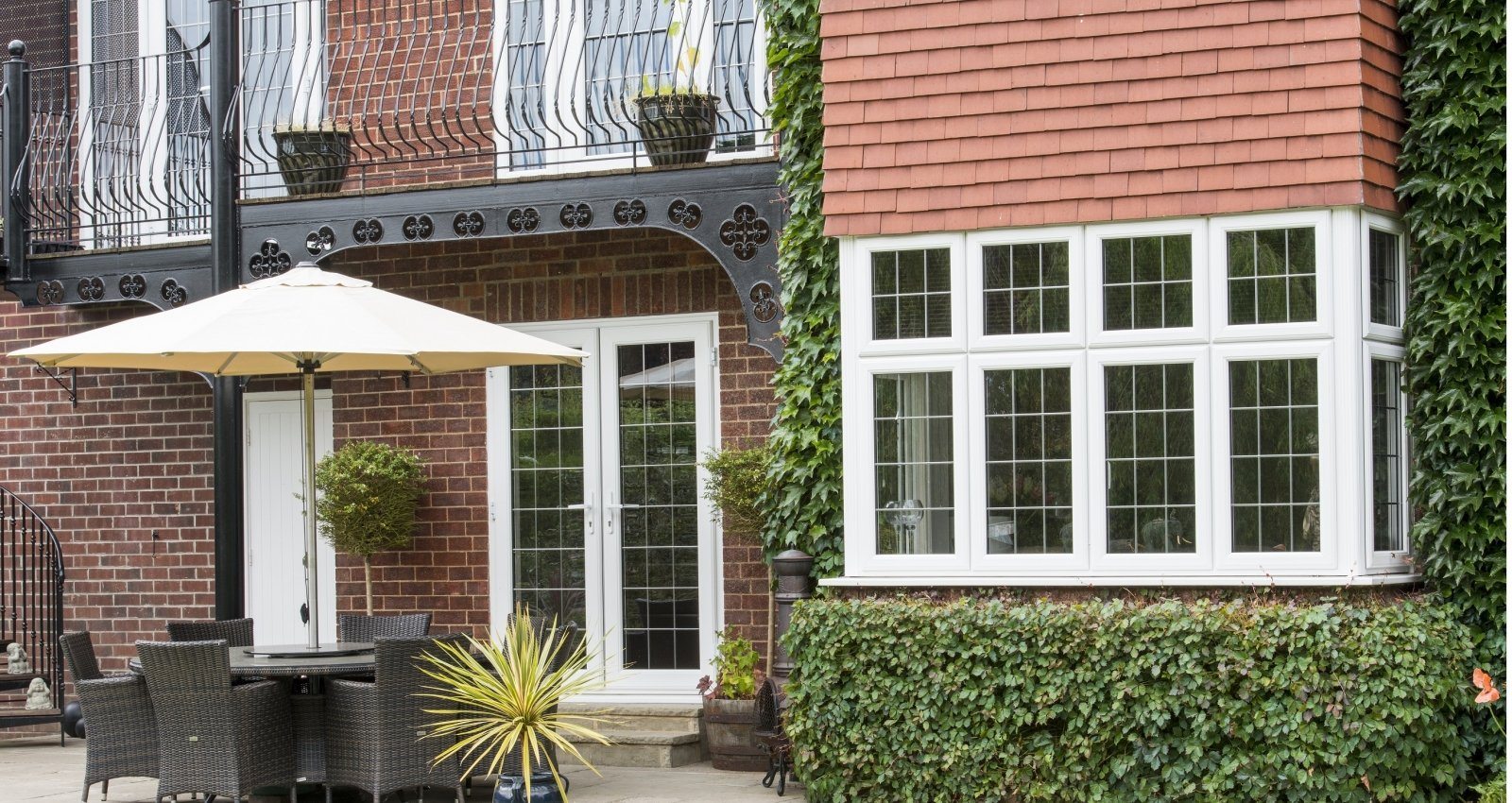 UPVC Bay Windows | VEKA Bow Windows | Independent Network